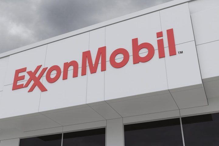 Exxon Mobil (XOM) Stock Today: 2030 Plan Upgrade, Hydrogen Pause and ...