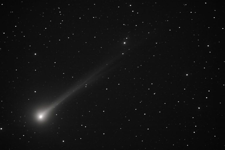 Interstellar Comet 3I/ATLAS Lights Up: New Hubble Images, JUICE Teaser and the Mystery of Its ...