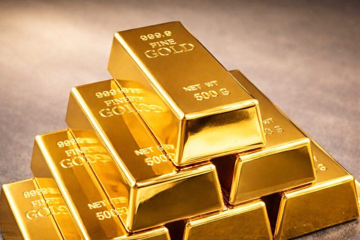 Gold price today: MCX breaks record again at ₹1.43 lakh — silver edges ...
