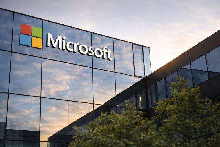 Microsoft stock jumps into earnings week as UBS trims target and outage ...