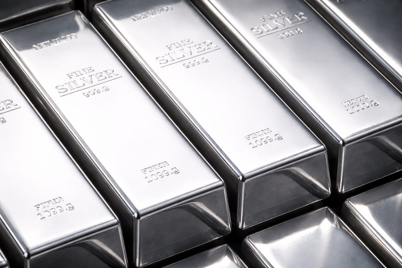 Silver price slumps hit SLV ETF and silver miner stocks as traders ...