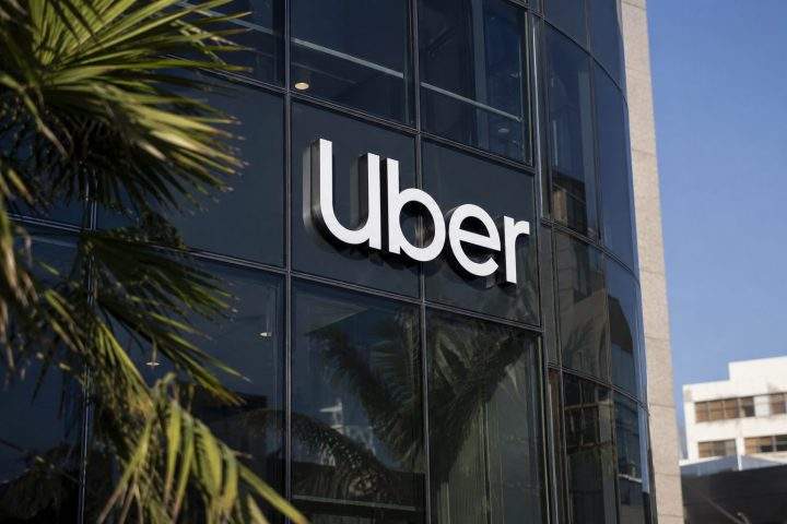 Uber Faces Key Week After $11.6 Billion Delivery Hero Bid