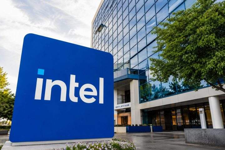 Intel stock enters week at record high after Apple chip report, Micron ...