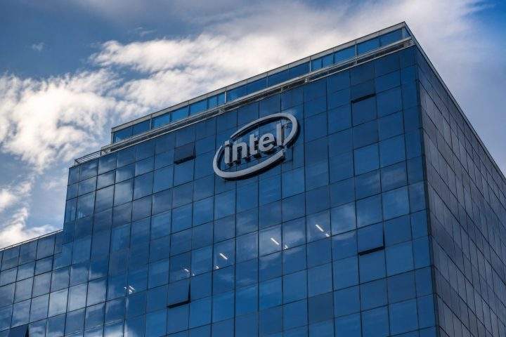 Intel Shares Surge 9% After BofA Double Upgrade on AI Chip Momentum
