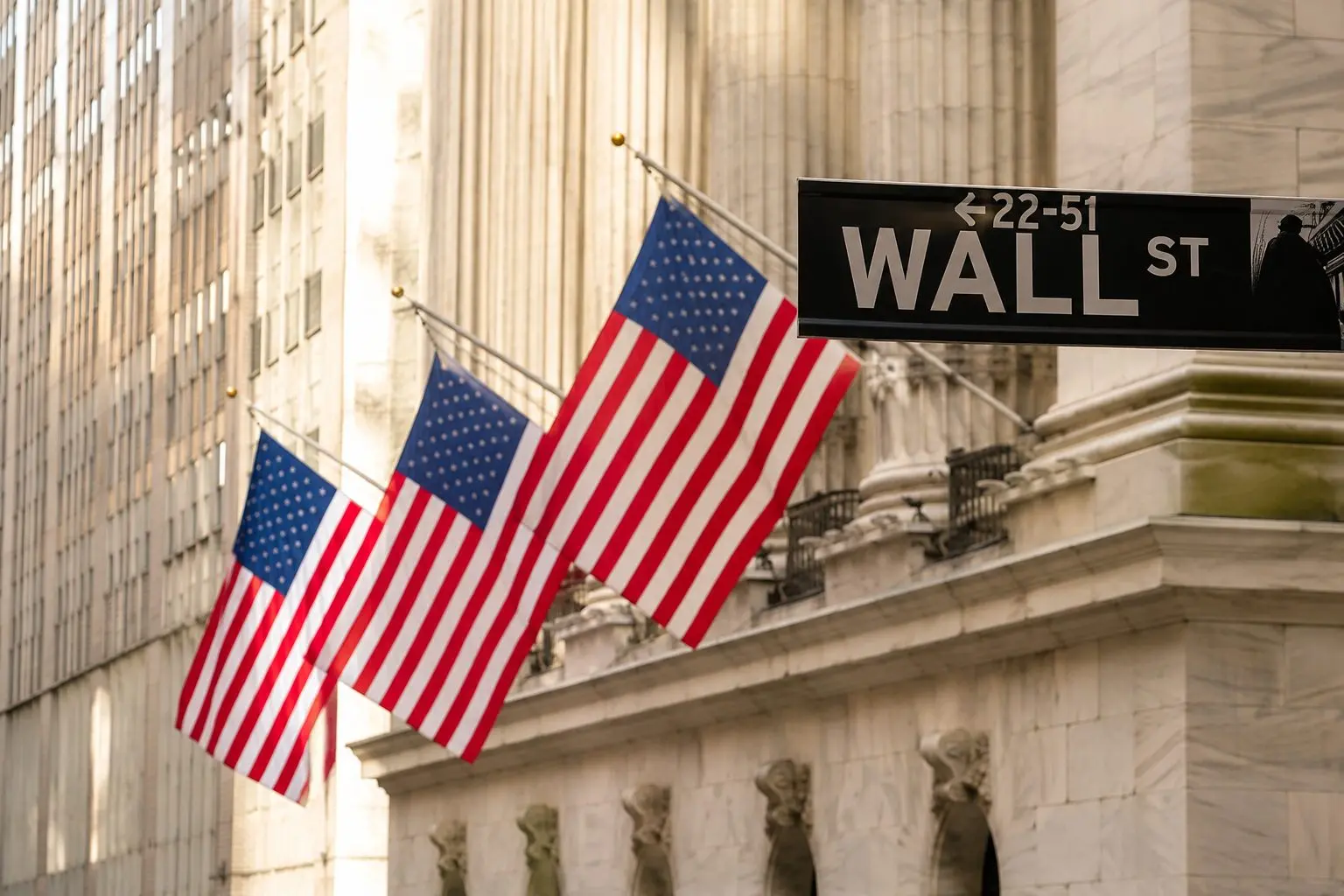 US stocks finish up as chip shares surge and oil falls